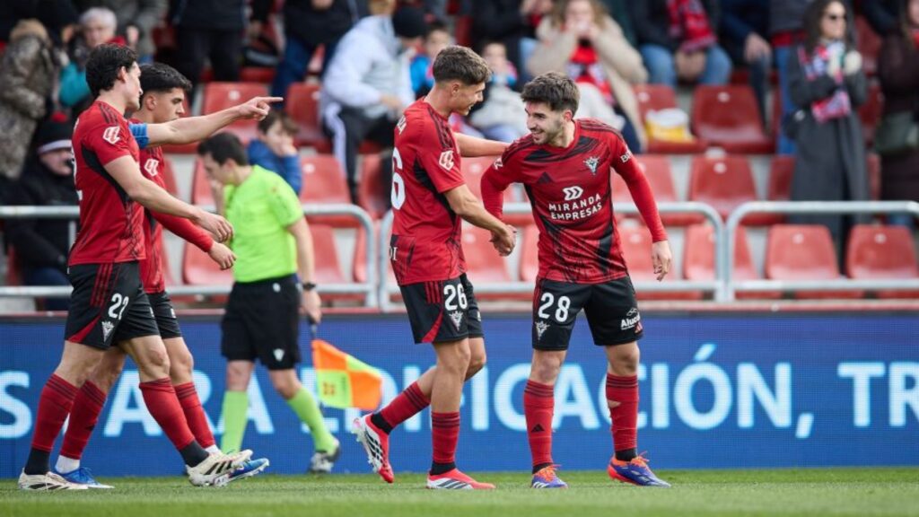 Javi Hernández obliga al Espanyol a mirar a Miranda: el cedido que ...