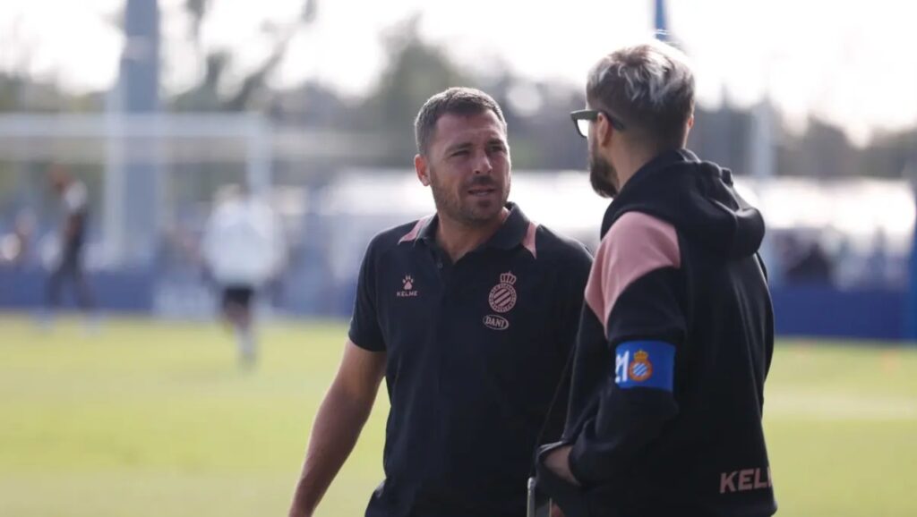 Un mensaje al primer equipo desde el ADN perico: Javi Chica pide unión ...